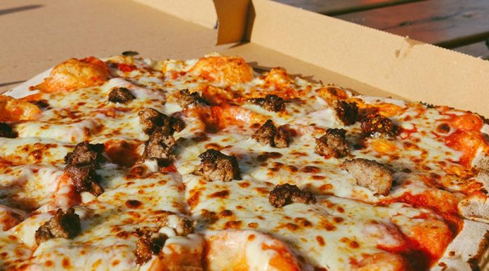 5 Best Foods To Order Out While Stoned - Stoner Things