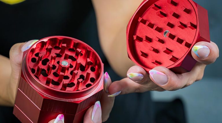 Vulcan Grinder: The Only Weed Grinder with a 100% Magnetic Build ...